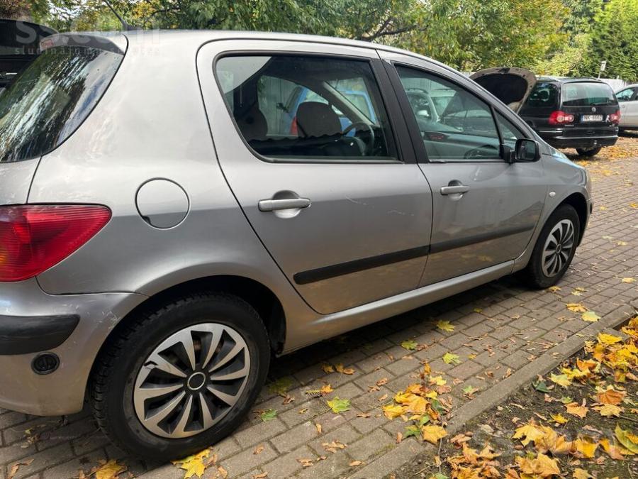 Pelēks Peugeot 307 2005 Rīga, ar dzinēja tilpumu 1.40 L un nobraukumu 240 tūkst. km par 1300 €, foto 7 vietnē AUTOMOTO.COM.LV