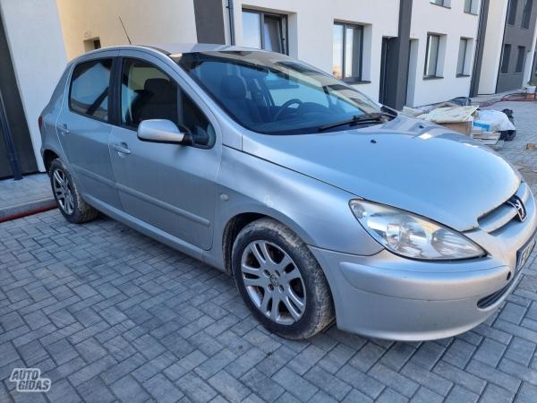 Пежо 307 2005 в Каунас на AUTOMOTO.COM.LV Серый Пежо 307 2005 в Каунас, объемом двигателя 1.60 л и пробегом 298 тыс. км за 899 €, фото 1 на AUTOMOTO.COM.LV