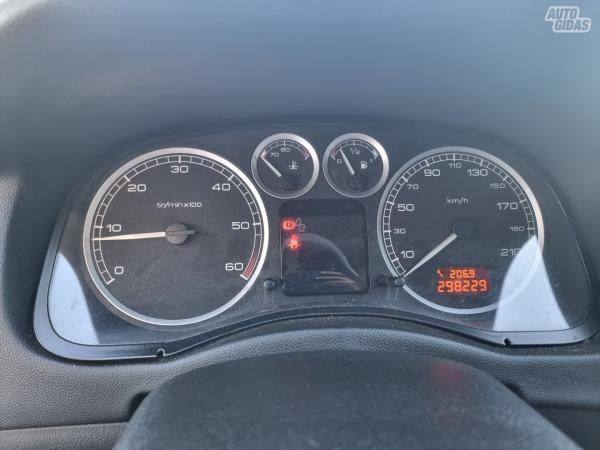 Пежо 307 2005 в Каунас на AUTOMOTO.COM.LV Серый Пежо 307 2005 в Каунас, объемом двигателя 1.60 л и пробегом 298 тыс. км за 899 €, фото 10 на AUTOMOTO.COM.LV