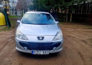 Pelēks Peugeot 307 2006 Raseiniai, ar dzinēja tilpumu 1.60 L un nobraukumu 358 tūkst. km par 870 €, foto 3 vietnē AUTOMOTO.COM.LV