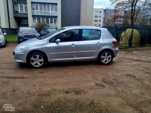 Pelēks Peugeot 307 2006 Raseiniai, ar dzinēja tilpumu 1.60 L un nobraukumu 358 tūkst. km par 870 €, foto 4 vietnē AUTOMOTO.COM.LV