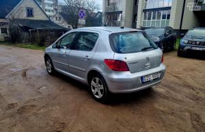 Pelēks Peugeot 307 2006 Raseiniai, ar dzinēja tilpumu 1.60 L un nobraukumu 358 tūkst. km par 870 €, foto 5 vietnē AUTOMOTO.COM.LV
