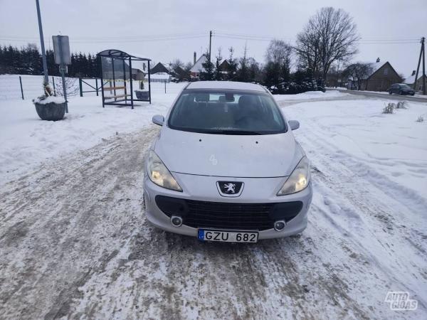 Pelēks Peugeot 307 2006 Raseiniai, ar dzinēja tilpumu 1.60 L un nobraukumu 1 tūkst. km par 1050 €, foto 2 vietnē AUTOMOTO.COM.LV