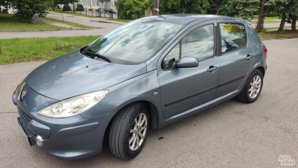 Pelēks Peugeot 307 2006 Panevēža, ar dzinēja tilpumu 1.40 L un nobraukumu 179 tūkst. km par 1250 €, foto 1 vietnē AUTOMOTO.COM.LV