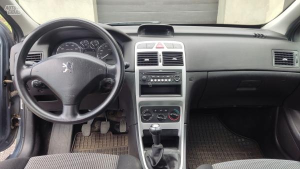 Pelēks Peugeot 307 2006 Panevēža, ar dzinēja tilpumu 1.40 L un nobraukumu 179 tūkst. km par 1250 €, foto 6 vietnē AUTOMOTO.COM.LV