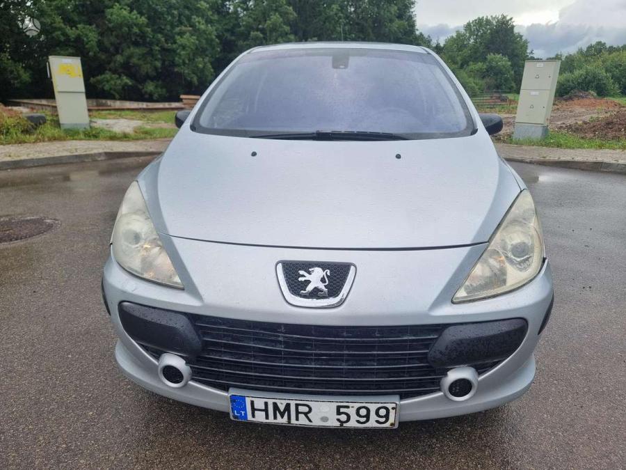 Pelēks Peugeot 307 2006 Kauņa, ar dzinēja tilpumu 1.56 L un nobraukumu 290 tūkst. km par 830 €, foto 6 vietnē AUTOMOTO.COM.LV