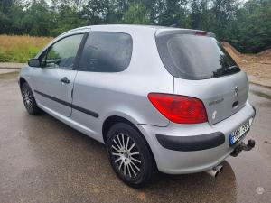 Pelēks Peugeot 307 2006 Kauņa, ar dzinēja tilpumu 1.56 L un nobraukumu 290 tūkst. km par 830 €, foto 8 vietnē AUTOMOTO.COM.LV