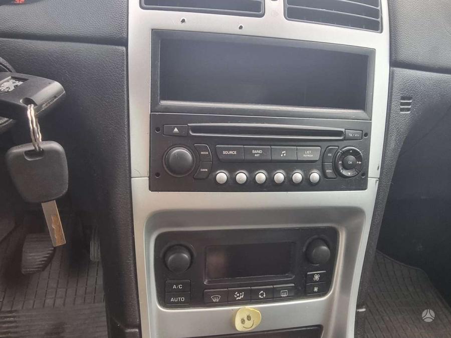 Pelēks Peugeot 307 2006 Kauņa, ar dzinēja tilpumu 1.56 L un nobraukumu 290 tūkst. km par 830 €, foto 13 vietnē AUTOMOTO.COM.LV