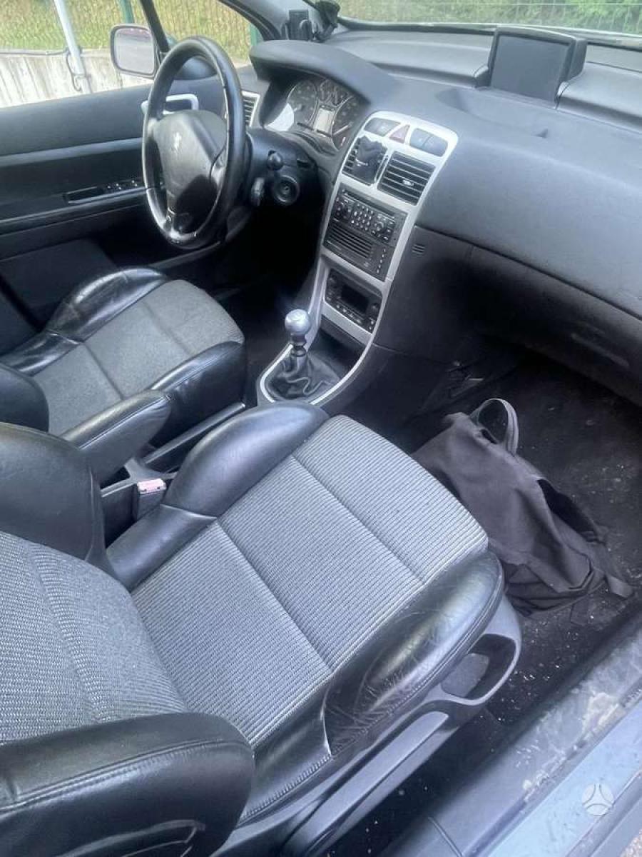 Grey Peugeot 307 2006 in Vilnius, with an engine capacity of 2.00 L and mileage of 289 thousand km for 777 €, photo 7 on AUTOMOTO.COM.LV
