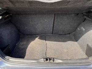 Pelēks Peugeot 307 2006 Daugavpils, ar dzinēja tilpumu 1.60 L un nobraukumu 254 tūkst. km par 799 €, foto 25 vietnē AUTOMOTO.COM.LV