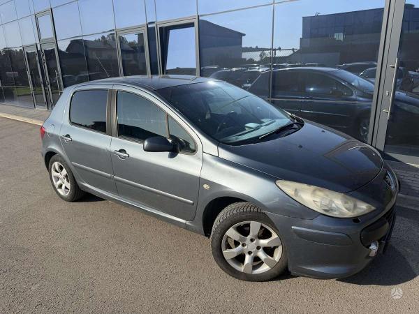 Пежо 307 2006 в Каунас на AUTOMOTO.COM.LV Серый Пежо 307 2006 в Каунас, объемом двигателя 1.56 л и пробегом 330 тыс. км за 710 €, фото 1 на AUTOMOTO.COM.LV