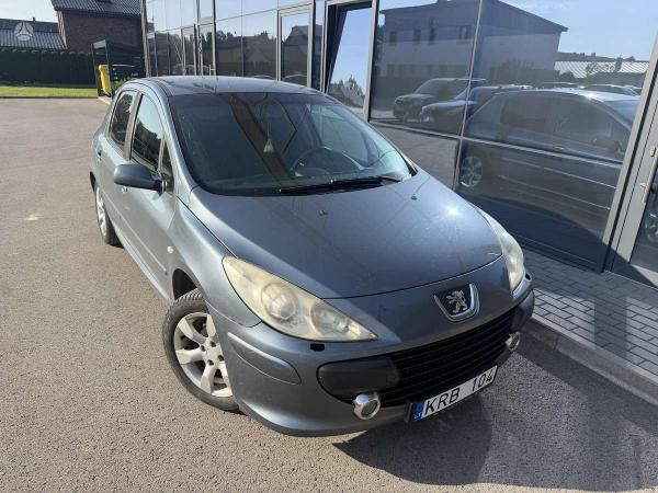Пежо 307 2006 в Каунас на AUTOMOTO.COM.LV Серый Пежо 307 2006 в Каунас, объемом двигателя 1.56 л и пробегом 330 тыс. км за 710 €, фото 3 на AUTOMOTO.COM.LV