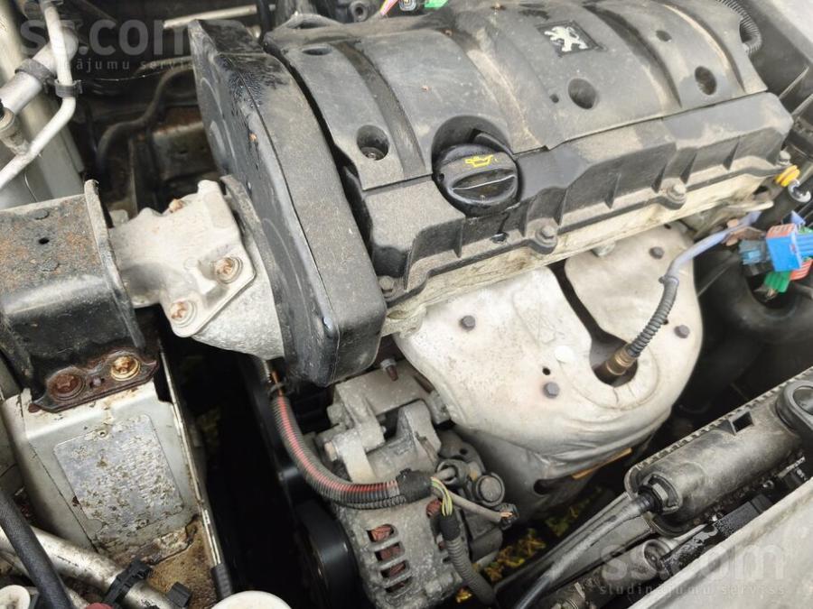 Pelēks Peugeot 307 2006 Rīga, ar dzinēja tilpumu 1.60 L un nobraukumu 160 tūkst. km par 1600 €, foto 12 vietnē AUTOMOTO.COM.LV