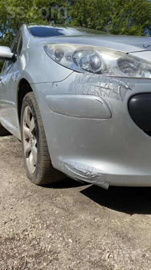 Grey Peugeot 307 2007 in Cesis, with an engine capacity of 1.60 L and mileage of 306 thousand km for 1800 €, photo 11 on AUTOMOTO.COM.LV