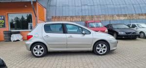 Grey Peugeot 307 2007 in Valmiera, with an engine capacity of 1.60 L and mileage of 337 thousand km for 1400 €, photo 3 on AUTOMOTO.COM.LV