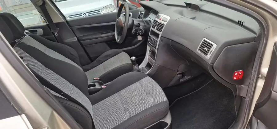 Grey Peugeot 307 2007 in Valmiera, with an engine capacity of 1.60 L and mileage of 337 thousand km for 1400 €, photo 10 on AUTOMOTO.COM.LV