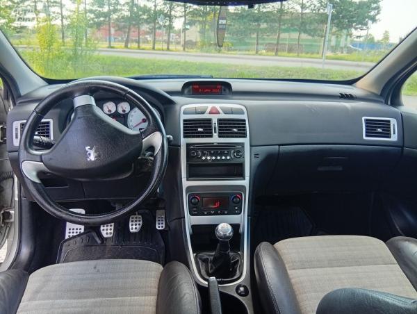 Grey Peugeot 307 2007 in Silale, with an engine capacity of 1.60 L and mileage of 307 thousand km for 1650 €, photo 10 on AUTOMOTO.COM.LV