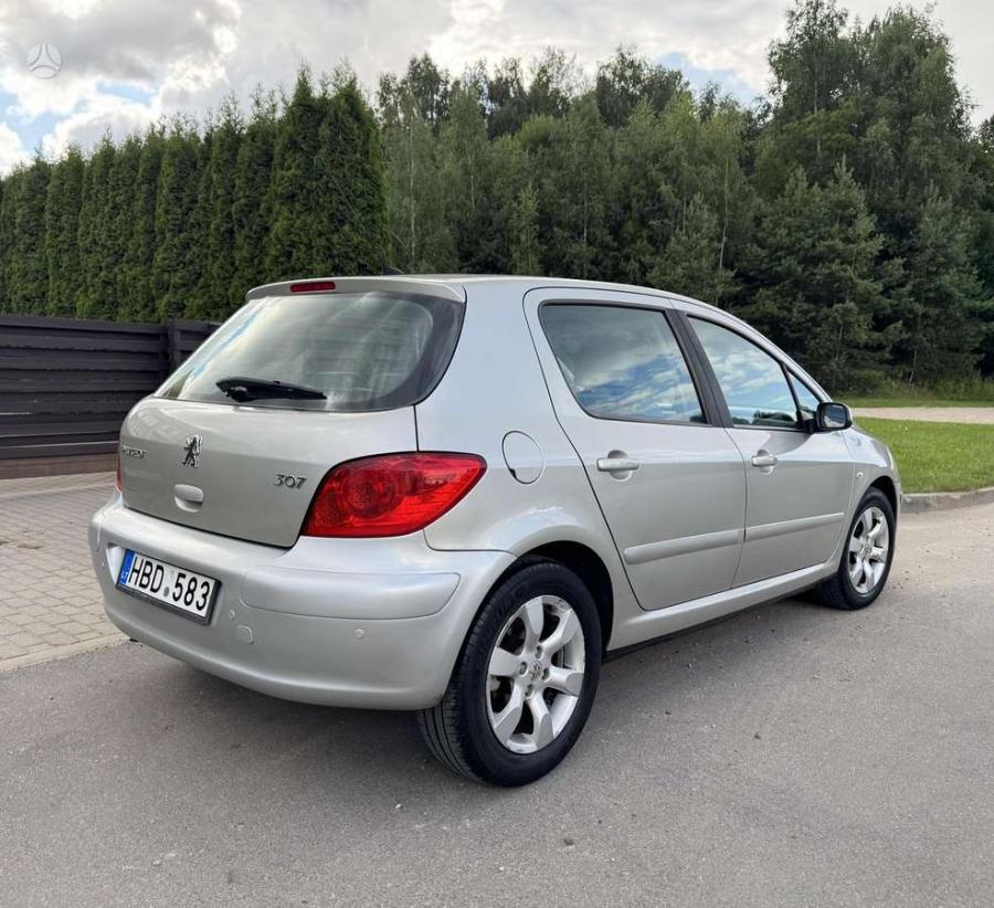 Grey Peugeot 307 2007 in Vilnius, with an engine capacity of 1.59 L and mileage of 156 thousand km for 1950 €, photo 4 on AUTOMOTO.COM.LV