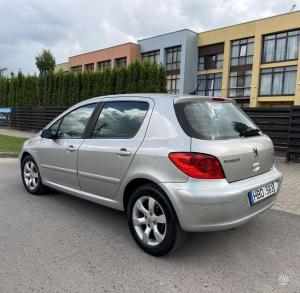 Grey Peugeot 307 2007 in Vilnius, with an engine capacity of 1.59 L and mileage of 156 thousand km for 1950 €, photo 5 on AUTOMOTO.COM.LV