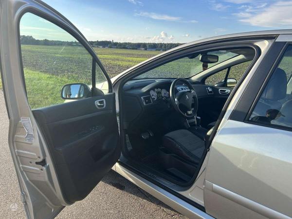 Grey Peugeot 307 2007 in Vievis, with an engine capacity of 2.00 L and mileage of 271 thousand km for 1600 €, photo 10 on AUTOMOTO.COM.LV