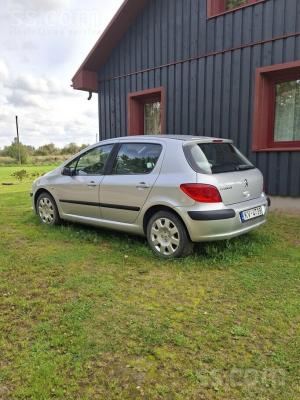 Pelēks Peugeot 307 2007 Jēkabpils, ar dzinēja tilpumu 1.60 L un nobraukumu 261 tūkst. km par 1000 €, foto  vietnē AUTOMOTO.COM.LV