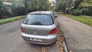 Серый Пежо 307 2007 в Рига, объемом двигателя 1.60 л и пробегом 308 тыс. км за 700 €, фото 5 на AUTOMOTO.COM.LV