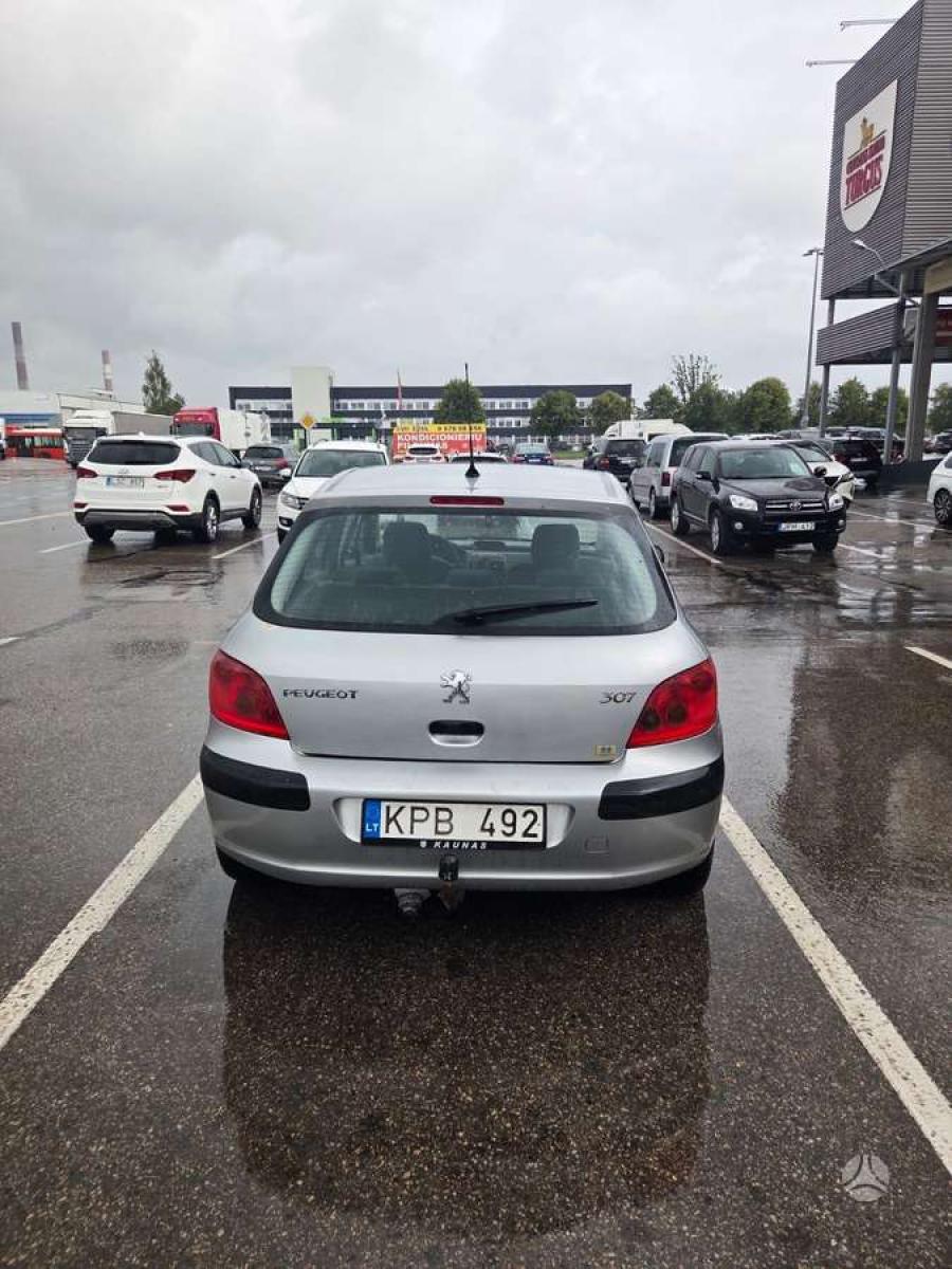 Pelēks Peugeot 307 2001 Kauņa, ar dzinēja tilpumu 1.59 L un nobraukumu 294 tūkst. km par 800 €, foto 1 vietnē AUTOMOTO.COM.LV