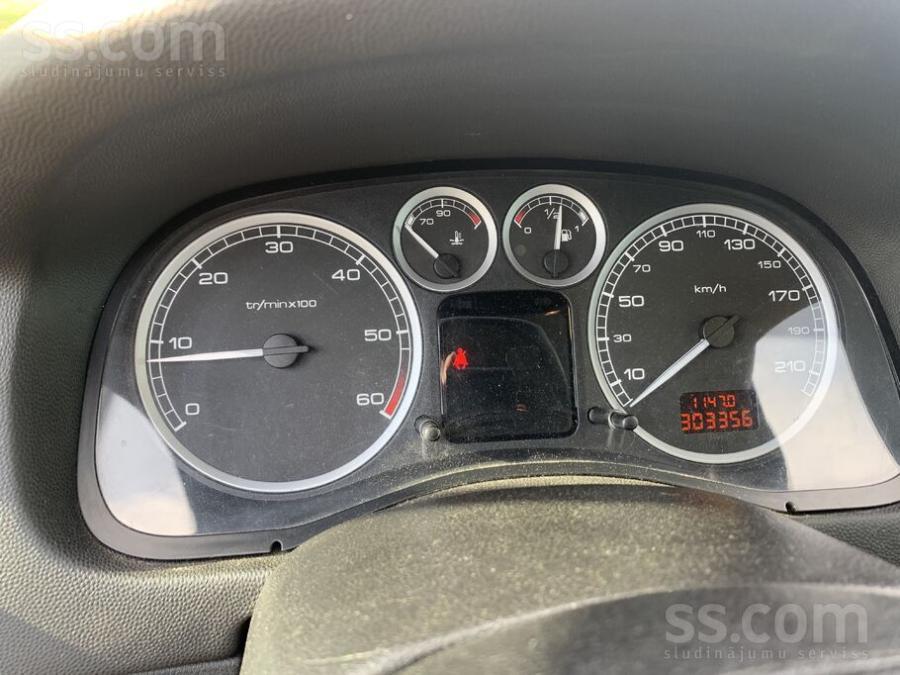 Pelēks Peugeot 307 2004 Rīga, ar dzinēja tilpumu 2.00 L un nobraukumu 303 tūkst. km par 1400 €, foto 10 vietnē AUTOMOTO.COM.LV