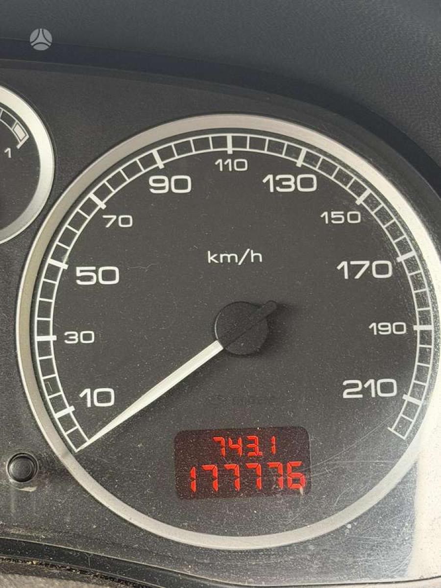 Серый Пежо 307 2005 в Каунас, объемом двигателя 1.36 л и пробегом 177 тыс. км за 1100 €, фото 25 на AUTOMOTO.COM.LV