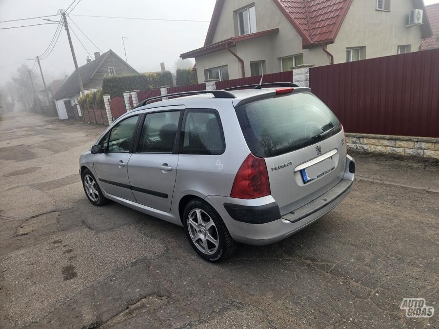 Pelēks Peugeot 307 2002 Vilkaviškis, ar dzinēja tilpumu 2.00 L un nobraukumu 2 tūkst. km par 670 €, foto 4 vietnē AUTOMOTO.COM.LV