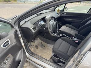 Pelēks Peugeot 307 2002 Ukmergė, ar dzinēja tilpumu 2.00 L un nobraukumu 346 tūkst. km par 530 €, foto 10 vietnē AUTOMOTO.COM.LV