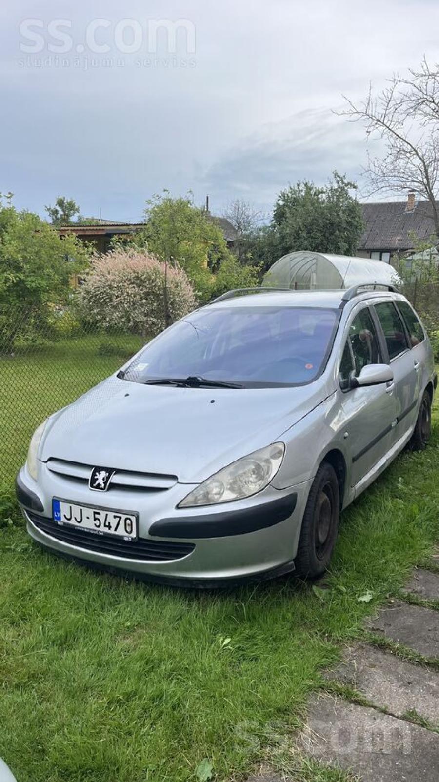 Pelēks Peugeot 307 2002 Daugavpils, ar dzinēja tilpumu 2.00 L un nobraukumu 322 tūkst. km par 800 €, foto 1 vietnē AUTOMOTO.COM.LV