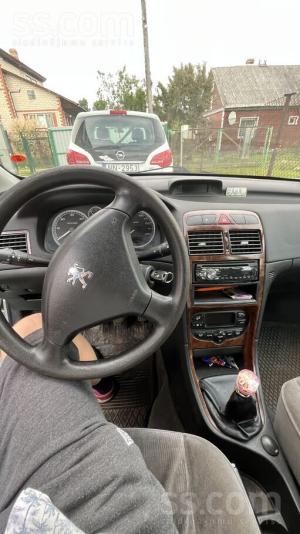 Pelēks Peugeot 307 2002 Daugavpils, ar dzinēja tilpumu 2.00 L un nobraukumu 322 tūkst. km par 800 €, foto 6 vietnē AUTOMOTO.COM.LV