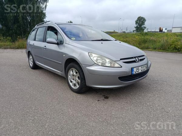 Pelēks Peugeot 307 2002 Daugavpils, ar dzinēja tilpumu 2.00 L un nobraukumu 268 tūkst. km par 1050 €, foto 1 vietnē AUTOMOTO.COM.LV