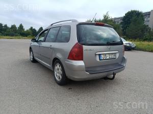 Grey Peugeot 307 2002 in Daugavpils, with an engine capacity of 2.00 L and mileage of 268 thousand km for 1050 €, photo 6 on AUTOMOTO.COM.LV