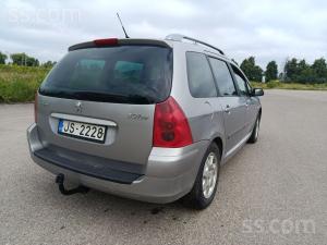 Grey Peugeot 307 2002 in Daugavpils, with an engine capacity of 2.00 L and mileage of 268 thousand km for 1050 €, photo 7 on AUTOMOTO.COM.LV