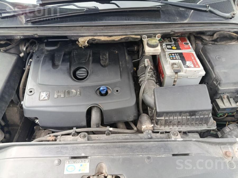 Grey Peugeot 307 2002 in Daugavpils, with an engine capacity of 2.00 L and mileage of 268 thousand km for 1050 €, photo 10 on AUTOMOTO.COM.LV