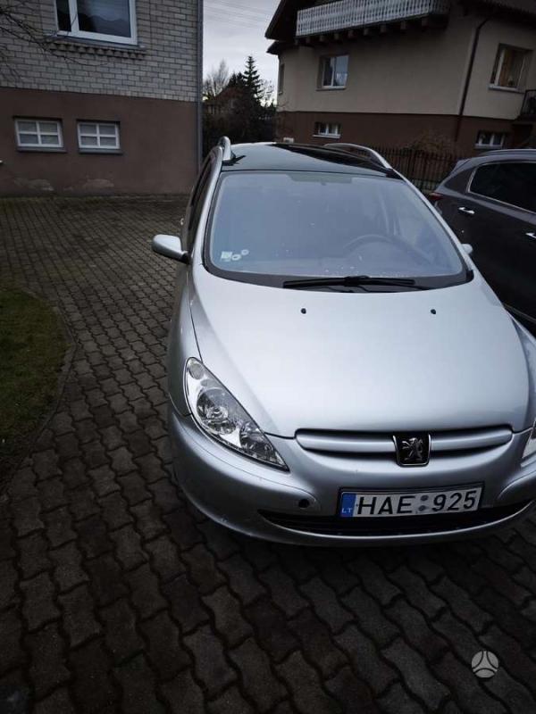 Grey Peugeot 307 2003 in Silute, with an engine capacity of 2.00 L and mileage of 230 thousand km for 900 €, photo 3 on AUTOMOTO.COM.LV
