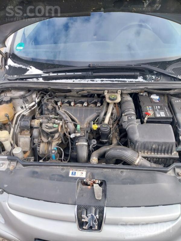 Pelēks Peugeot 307 2004 Daugavpils, ar dzinēja tilpumu 2.00 L un nobraukumu 288 tūkst. km par 1150 €, foto 7 vietnē AUTOMOTO.COM.LV