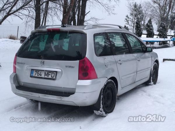 Pelēks Peugeot 307 2004 Tallina, ar dzinēja tilpumu 1.60 L un nobraukumu 214 tūkst. km par 998 €, foto 4 vietnē AUTOMOTO.COM.LV
