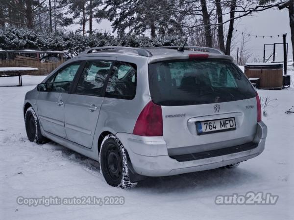 Pelēks Peugeot 307 2004 Tallina, ar dzinēja tilpumu 1.60 L un nobraukumu 214 tūkst. km par 998 €, foto 5 vietnē AUTOMOTO.COM.LV
