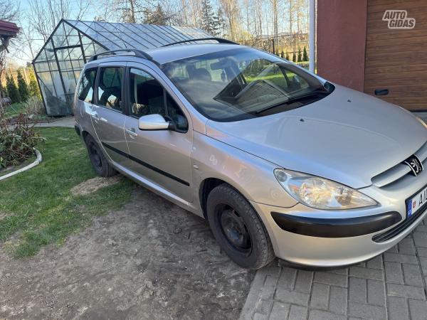 Pelēks Peugeot 307 2004 Šauļi, ar dzinēja tilpumu 1.60 L un nobraukumu 400 tūkst. km par 1300 €, foto 3 vietnē AUTOMOTO.COM.LV