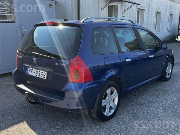 Grey Peugeot 307 2004 in Daugavpils, with an engine capacity of 2.00 L and mileage of 0 thousand km for 1390 €, photo 7 on AUTOMOTO.COM.LV