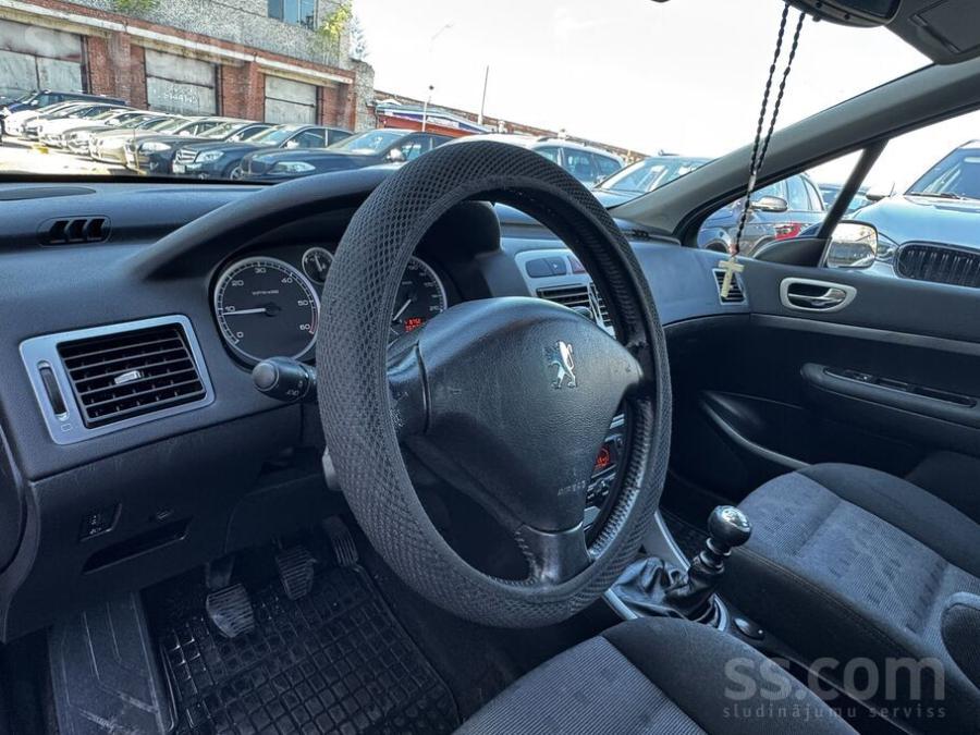 Grey Peugeot 307 2004 in Daugavpils, with an engine capacity of 2.00 L and mileage of 0 thousand km for 1390 €, photo 12 on AUTOMOTO.COM.LV