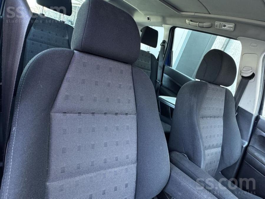 Grey Peugeot 307 2004 in Daugavpils, with an engine capacity of 2.00 L and mileage of 0 thousand km for 1390 €, photo 18 on AUTOMOTO.COM.LV