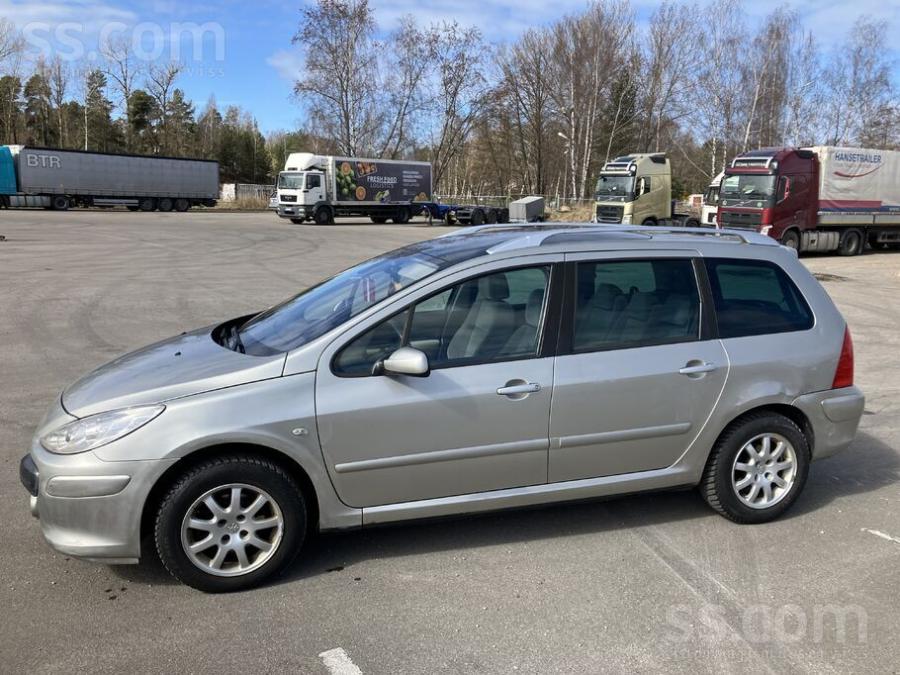 Grey Peugeot 307 2005 in Riga, with an engine capacity of 2.00 L and mileage of 155 thousand km for 1450 €, photo 4 on AUTOMOTO.COM.LV