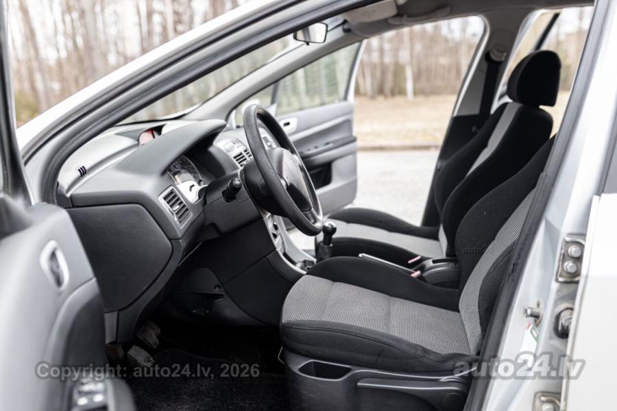 Pelēks Peugeot 307 2005 Tallina, ar dzinēja tilpumu 1.60 L un nobraukumu 274 tūkst. km par 1799 €, foto 7 vietnē AUTOMOTO.COM.LV