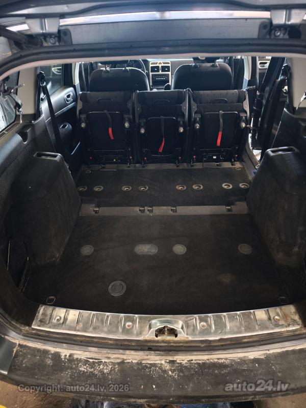 Pelēks Peugeot 307 2005 Tallina, ar dzinēja tilpumu 1.60 L un nobraukumu 358 tūkst. km par 1250 €, foto 6 vietnē AUTOMOTO.COM.LV