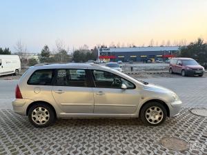 Pelēks Peugeot 307 2005 Viļņa, ar dzinēja tilpumu 1.60 L un nobraukumu 303 tūkst. km par 1500 €, foto 5 vietnē AUTOMOTO.COM.LV