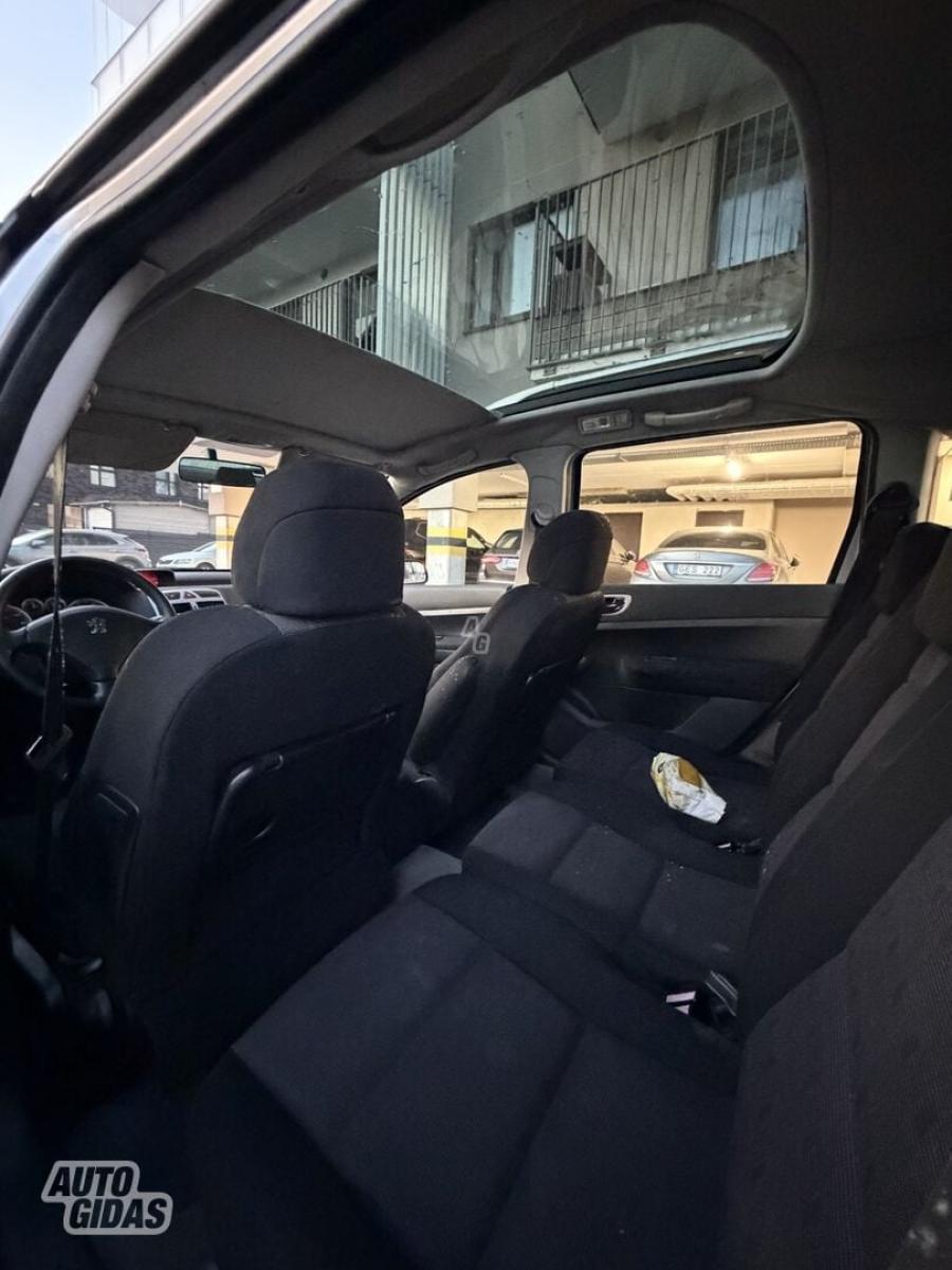 Pelēks Peugeot 307 2005 Viļņa, ar dzinēja tilpumu 1.60 L un nobraukumu 303 tūkst. km par 1500 €, foto 10 vietnē AUTOMOTO.COM.LV